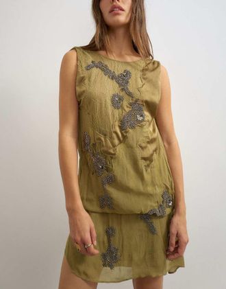 Topshop robe courte orn&eacute;e avec appliqu&eacute;s de dentelle et dos nu verte