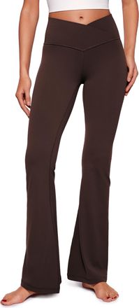 CRZ YOGA Damen Butterluxe Bootcut Schlaghose Yoga Leggings Crossover High Waist Blickdicht Sporthose Fitnesshose - 84cm Heißes Fudge-Brown 38