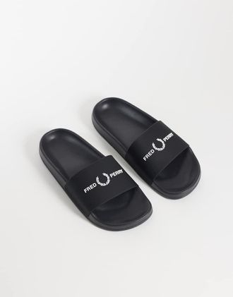 Fred Perry Slider in Schwarz mit Logo