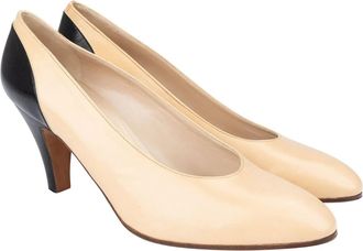 Chanel Hohe Schuhe - Chanel Bicolor Leather Heels (36 / 36,5) - Gr. ONE_SIZE - in Beige - f&uuml;r Damen