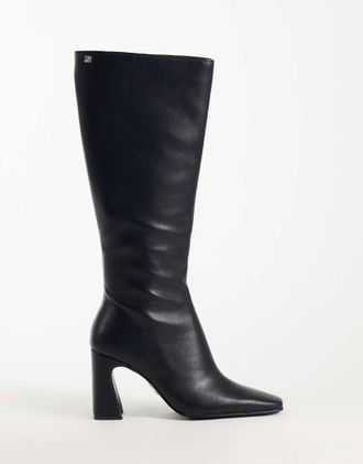 Steve Madden Stiefel mit ausgestelltem Absatz, spitzer Zehenpartie und kniehohem Schaft in Schwarz