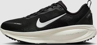 Nike Baskets Vomero 18 Black Summit White-Coconut Milk Light Iron Ore Light Smoke Grey