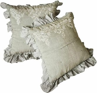 Loberon Kissenhülle 2er Set Therese, aufwendig Bestickt, opulenter Rüschensaum, Kissenbezüge, Wohntextilien, Dekoration, Leinen, Baumwolle, grün