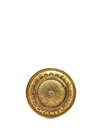 Chanel broche en plaqué or à logo CC (1970-1980)