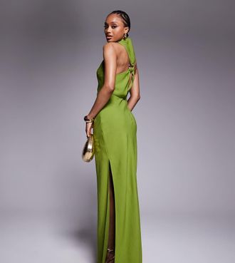 Asos Tall ASOS DESIGN Tall - Hochgeschlossenes Maxikleid in Gr&uuml;n mit Metalldetail