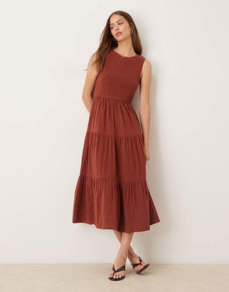 Nobody's Child Charlie - Robe mi-longue sans manches à volants - Marron