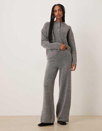 Vila Pantalon large densemble en maille - Gris moyen chin&eacute;