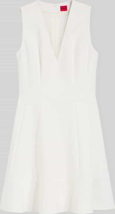 HUGO BOSS Figurbetontes Freizeitkleid mit tiefem V-Ausschnitt Modell KERSTY