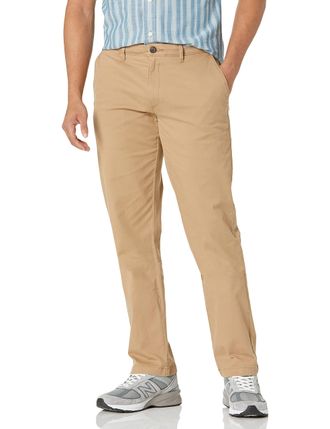 Amazon Essentials Herren Legere Stretch-Chinohose mit gerader Passform, Pilzbraun, 32W / 29L