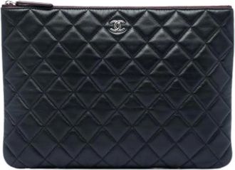 Chanel Sac pochette matelass&eacute; vintage doccasion - Femme - Pre-owned - Noir - Taille: ONE Size