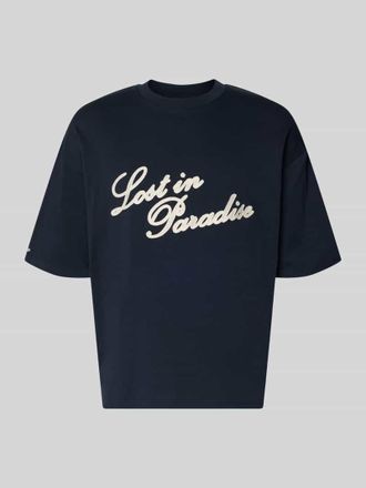 Review T-Shirt mit Logo- und Statement-Stitching