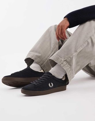 Fred Perry Spencer - Baskets en daim avec semelle en gomme marron - Gris