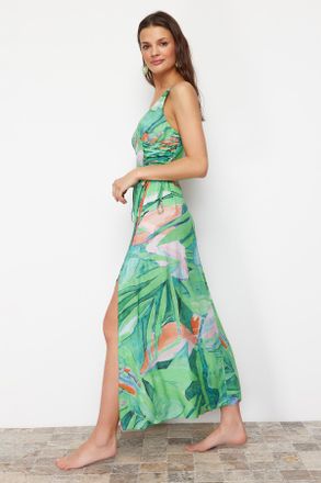Trendyol Damen gebl&uuml;mtes Maxi-Kleid, &auml;rmellos, Skater-Schnitt, Strandkleid - Gr&uuml;n