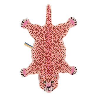 Doing Goods Tapis l&eacute;opard rose en laine Doing Goods