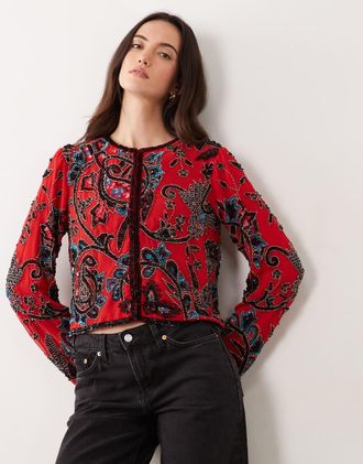 Asos veste trophy orn&eacute;e &agrave; motif cachemire rouge