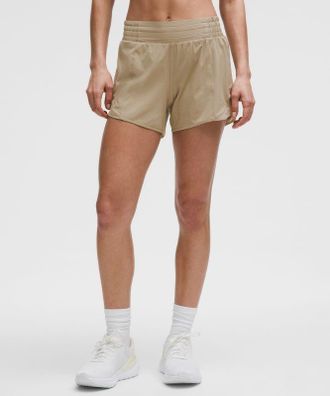 lululemon Hotty Hot Shorts mit hohem Bund und Liner f&uuml;r Frauen - 10 cm - Gr&ouml;&szlig;e 12 in Sheer Oak