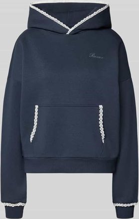 Review Hoodie mit H&auml;kelspitzenbesatz