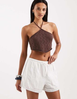 Abercrombie & Fitch Boho-Schlupfshorts in Wei&szlig; mit Stickerei