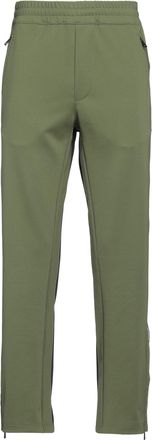 Moncler HOSEN & R&Ouml;CKE - Hosen auf YOOX.COM
