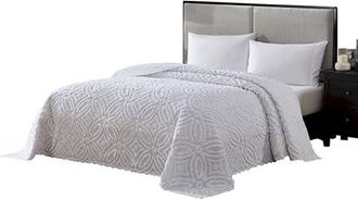 Beatrice Home Fashions Wedding Ring Chenille Bedspread, King, White