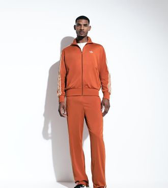 adidas Originals pantalon de surv&ecirc;tement Firebird rouille - exclusivit&eacute; ASOS-Rouge