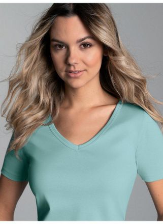 Trigema T-Shirt TRIGEMA V-Shirt aus Baumwolle/Elastan (1-tlg)