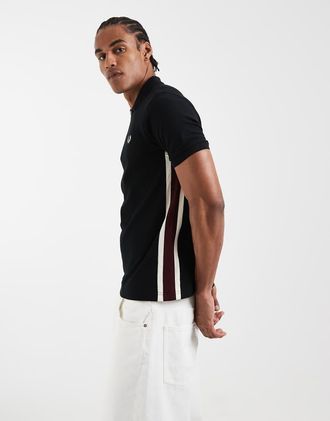 Fred Perry Tramline - Gestreiftes Polohemd in Schwarz