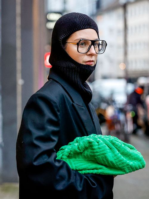 Soldes : les accessoires d'hiver les plus tendance du moment à petits prix