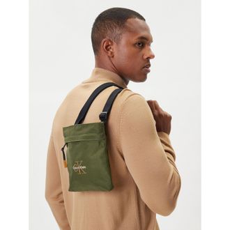Calvin Klein Umh&auml;ngetasche Calvin Klein Bold Flatpack LV04D3178G Gr&uuml;n