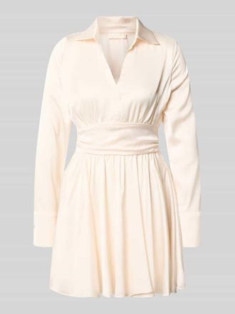 Guess Minikleid mit V-Ausschnitt Modell CONCETTA FLARE DRESS