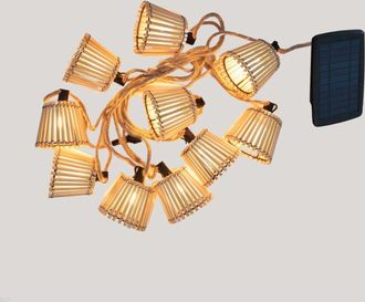 Licht-Erlebnisse LED Solarlichterkette Garten 5m lang IP44 2200 K Bambus Schirme dekorativ Outdoor Lichterkette au&szlig;en Terrasse Balkon Beleuchtung