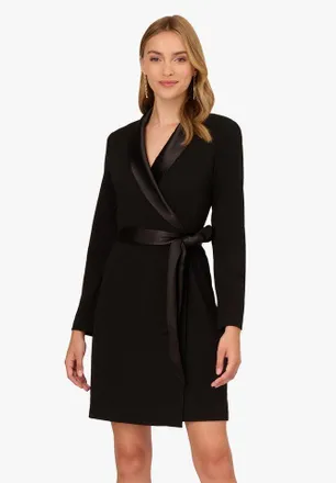 Adrianna Papell Abendkleid Knit Crepe Tuxedo A-Line Dress Modern, raffiniert, femininer Style