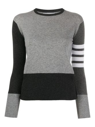 Thom Browne pull &agrave; d&eacute;tail 4 bandes signature - Gris