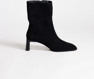 Topshop Kali Stiefelette aus echtem Wildleder mit Absatz in Schwarz