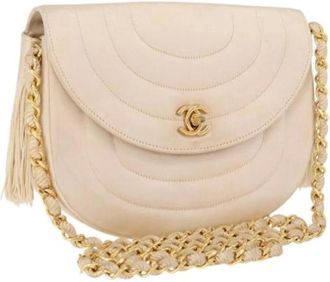 Chanel Sac bandouli&egrave;re vintage en satin pr&eacute;-poss&eacute;d&eacute; - Femme - Pre-owned - Beige - Taille: ONE Size