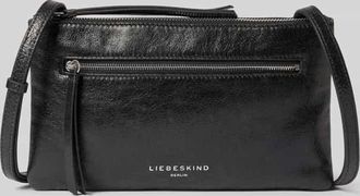 Liebeskind Umh&auml;ngetasche mit Label-Detail Modell ZENA