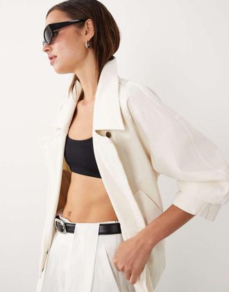 Mango x Hailey Bieber - Trench-coat court - Cr&egrave;me-Neutral