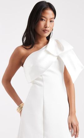 Forever New Bridal - Kurzes Brautkleid in Wei&szlig; mit One-Shoulder-Tr&auml;ger und auff&auml;lligem Schleifendesign