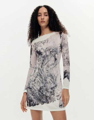 Desigual Kleid in Grau mit Collagen-Print