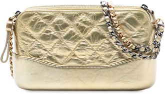 Chanel Hobo Bags - Quilted Metallic Aged Calfskin Gabrielle Clutch Wi - Gr. unisize - in Gold - f&uuml;r Damen
