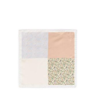 Au Printemps Paris Foulard carr&eacute; imprim&eacute; en soie