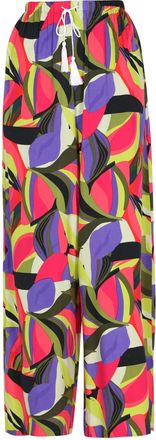 Izia Hose Fashion Look
