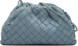 Bottega Veneta Hobo Bags - Nappa Intrecciato The Mini Pouch Crossbody - Gr. unisize - in Blau - für Damen