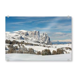 artboxONE Acrylglasbild 90x60 cm Natur Blick zum Schlern im Winter Bild hinter Acrylglas - Bild dolomiten Alpen Berge