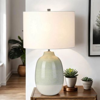 Licht-Erlebnisse Keramik Tischleuchte LYSE in zartem Gr&uuml;n Creme 61cm hoch Klassisch Premium Design Nachttischlampe