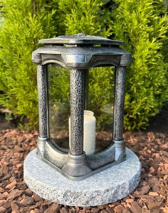 Aurum Grablampe - 25 cm H. Farbe Silber Grabkerze Kerze Grablicht Grabdeko Gartenlampe Laterne inkl. Grablampe + Sockel NEU