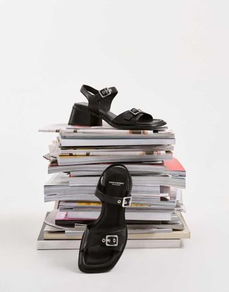 Vagabond Shoemakers - Ines - Sandales en cuir &agrave; talon avec boucles - Noir