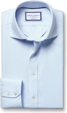 CHARLES TYRWHITT Bügelfreies Kensington Hemd mit Stretch und Haifischkragen - Hellblau Umschlagmanschette