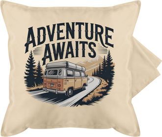 Shirtracer Kissenbezug - Kissen - Adventure Awaits Camping Van Geschenkideen Camper Bus I Van Life Campinggeschenk Outdoorfans - 50 x 50 cm - Beige Natur - campe