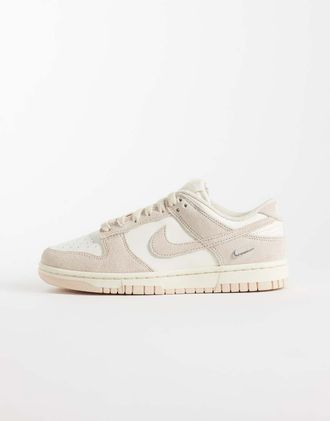 Nike Dunk baskets blanches et marron clair